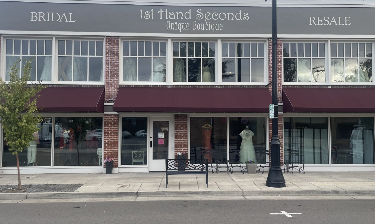 Volunteers Are Needed in the 1st Hand Seconds Boutique! - JustServe