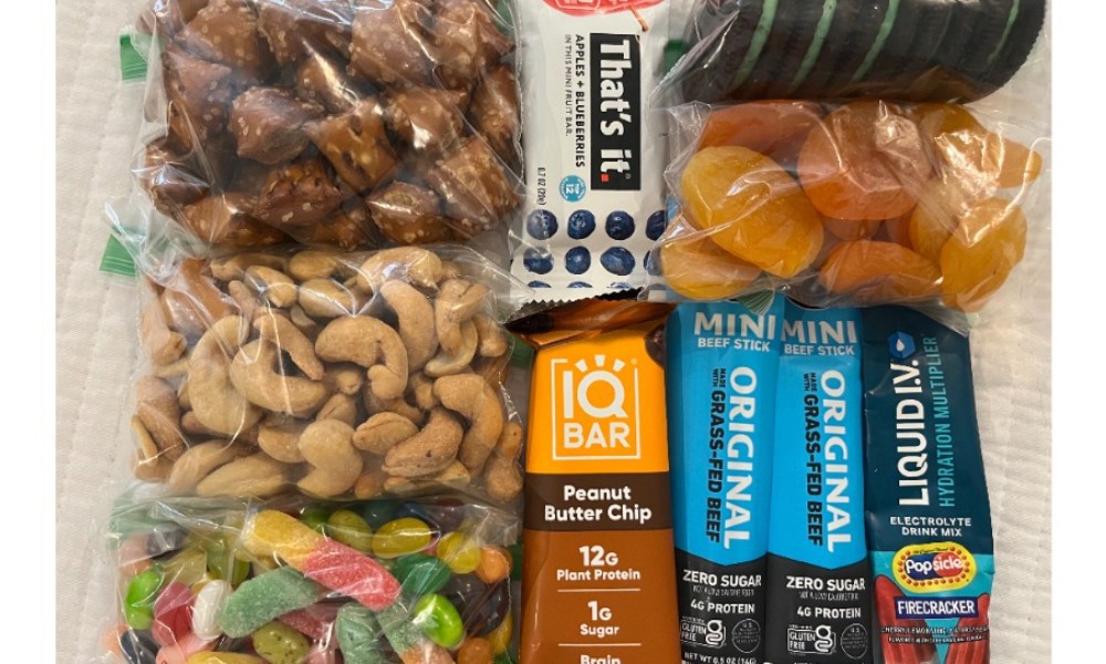 Make a Snack Bag for a Homeless Teen - Start With the Heart ...