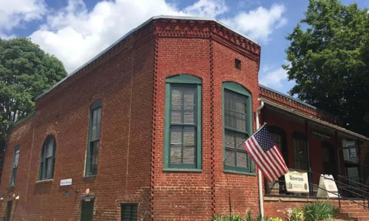 Textile Heritage Museum: Visitor Services - Burlington - JustServe