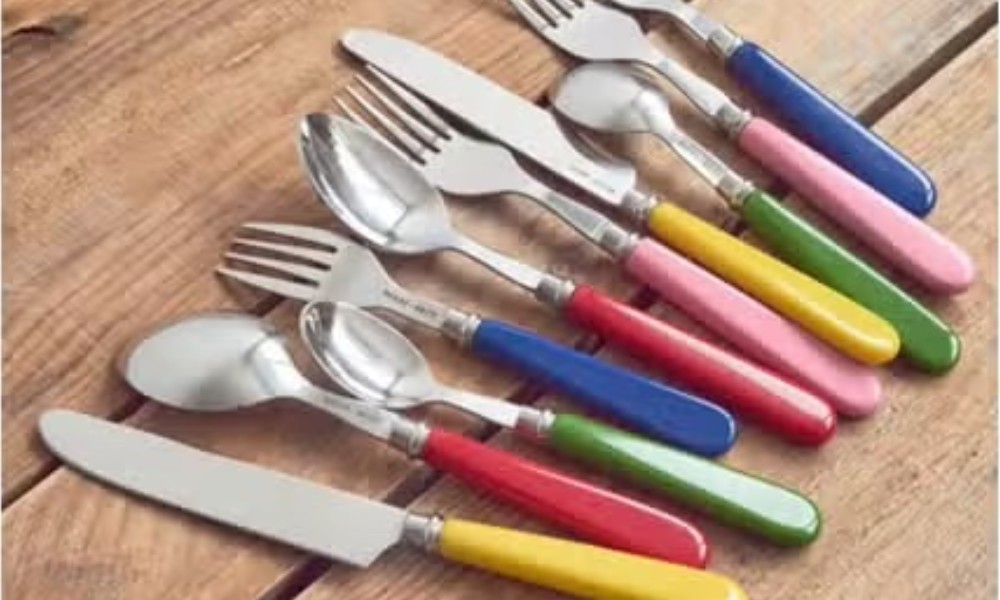 Make an EATING UTENSIL kit for a Refugee Family - JustServe